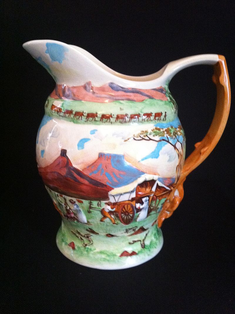Um Die Kampvuur, A Crown Devon Fieldings MUSICAL Jug: Clarice Cliff ...