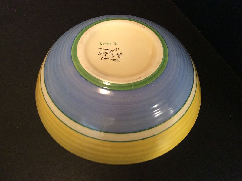 CLARICE CLIFF, A RARE ‘LYNTON’ SHAPE 8.25” BOWL IN THE SUPERB “BLUE ...